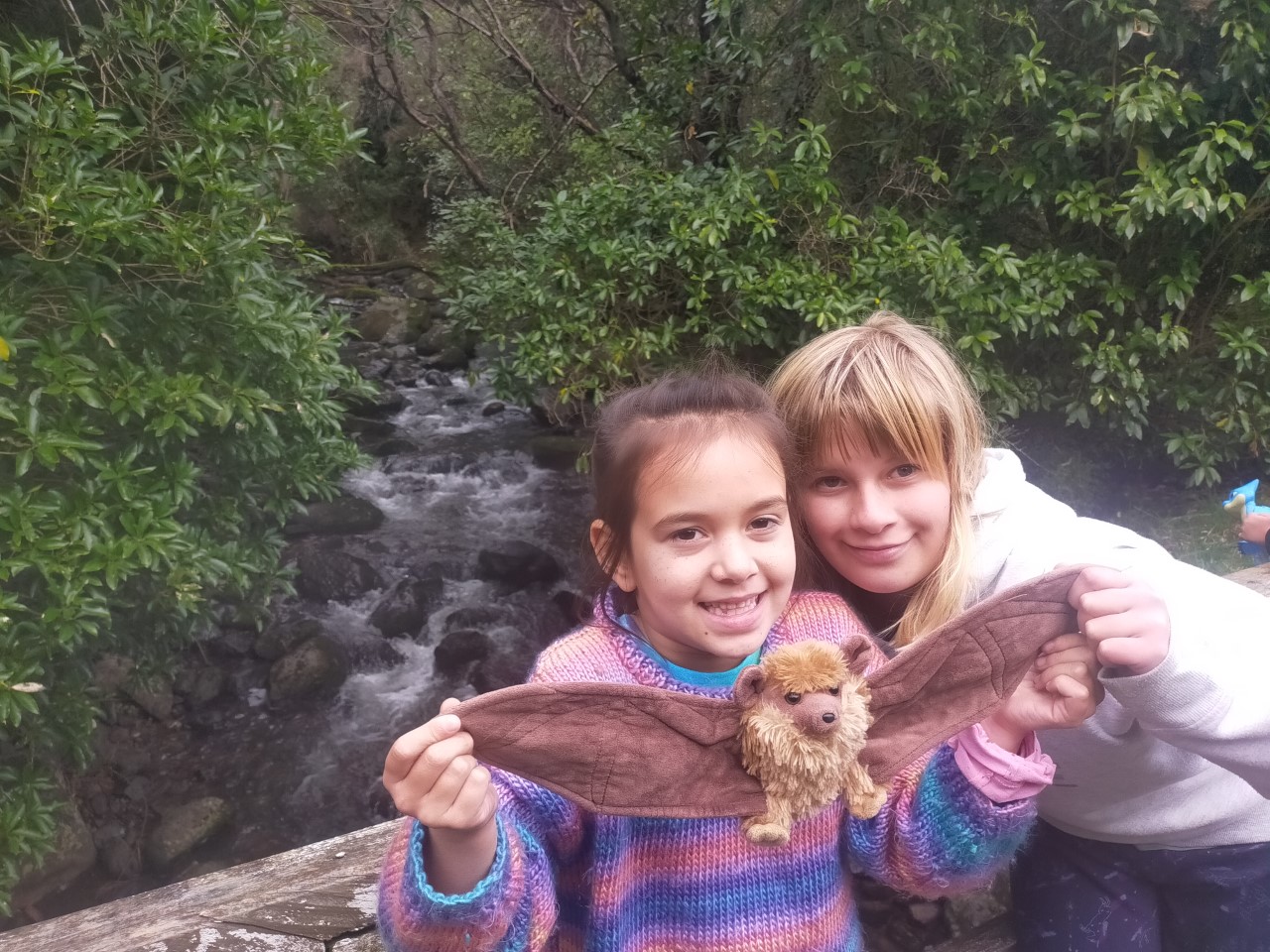 Polly Pekapeka visits Kaahu and Meremere – Kiwi Conservation Club