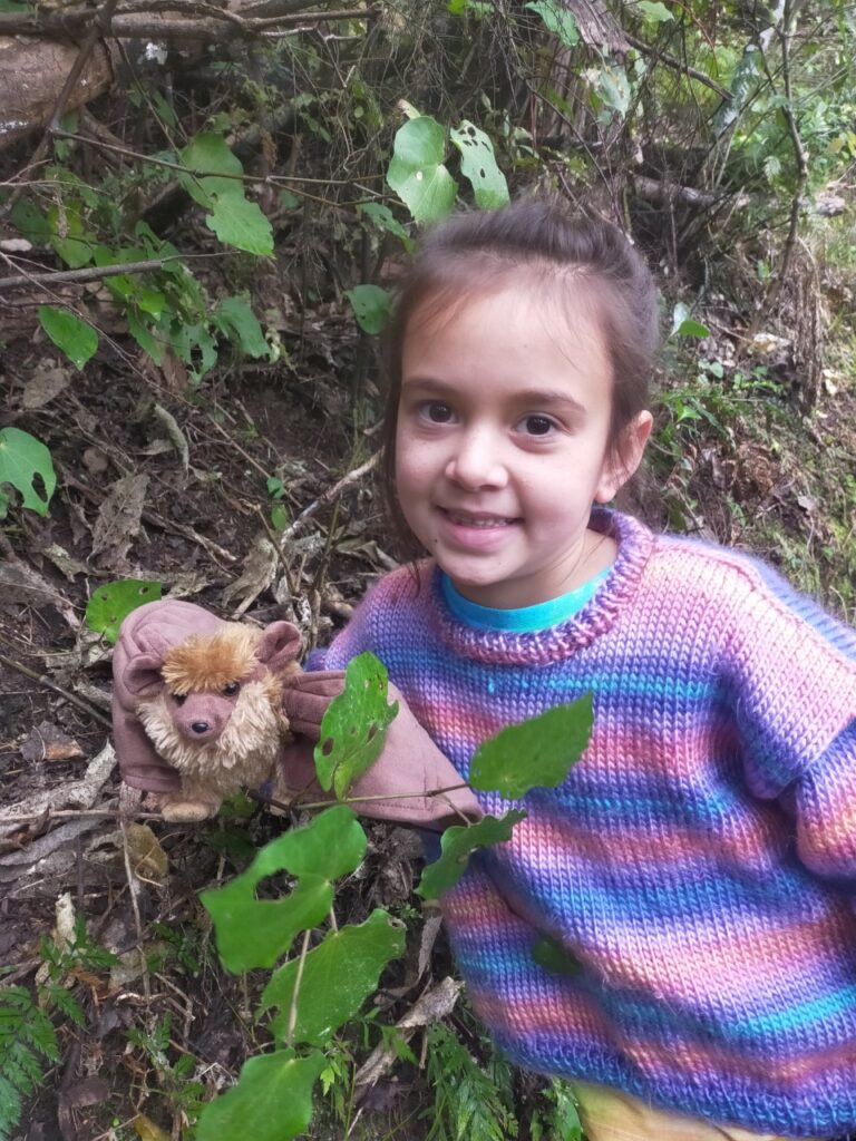 Polly Pekapeka visits Kaahu and Meremere – Kiwi Conservation Club